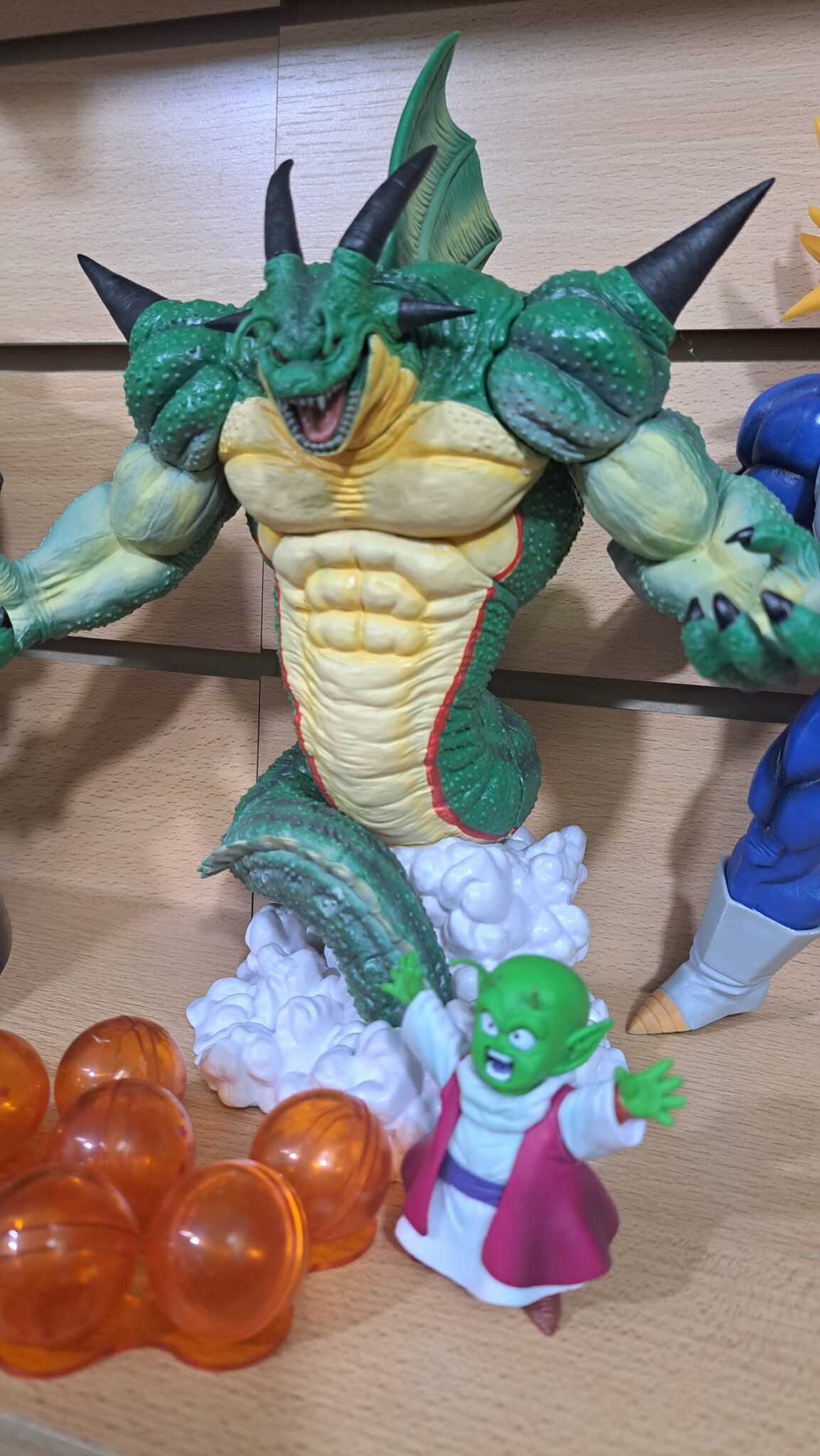 DRAGON BALL DENDE y PORUNGA 26 cm ALTURA 300 – Figuras del Norte