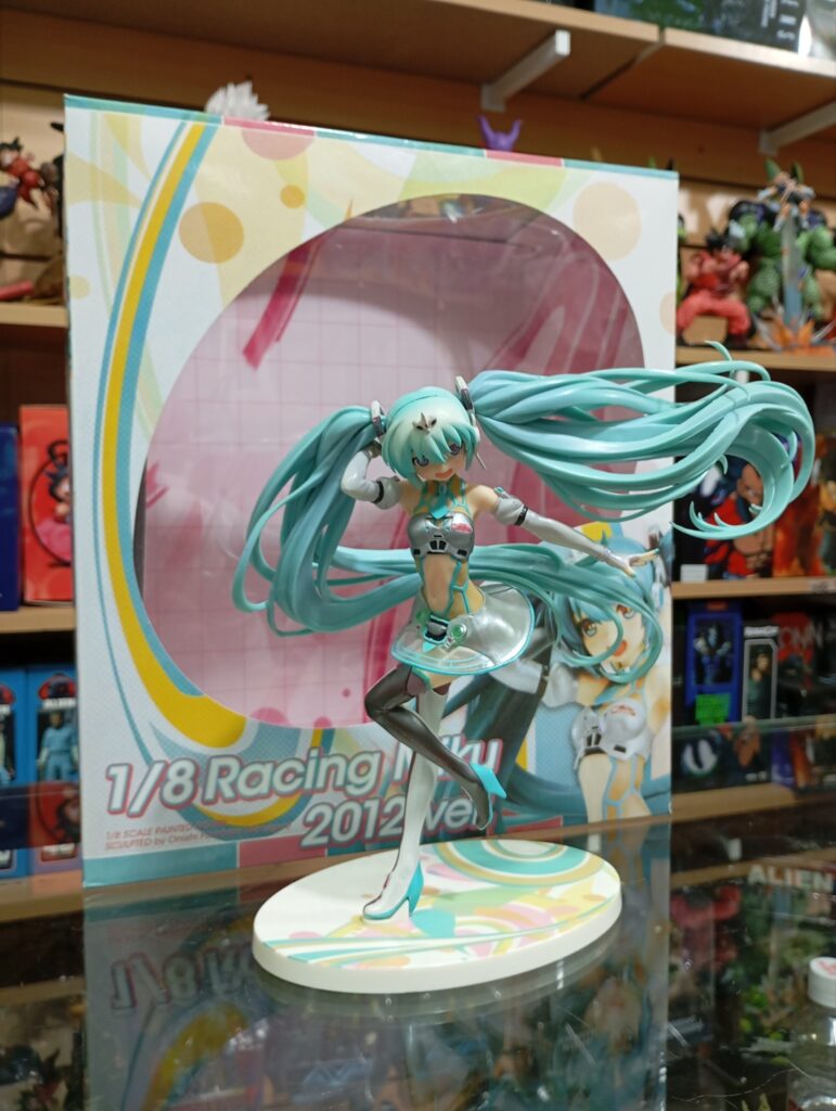 Hatsune Miku Fumitake 2012 240 Tamaño:21cm – Figuras del Norte